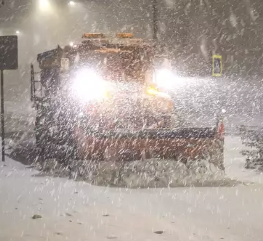 Hózáporral, széllel és faggyal érkezik a szilveszter – mutatjuk, hol ...